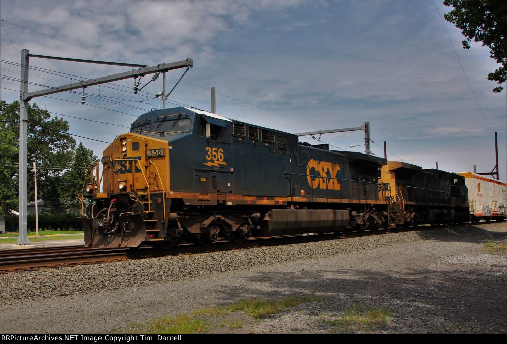 CSX 356 leads Q403